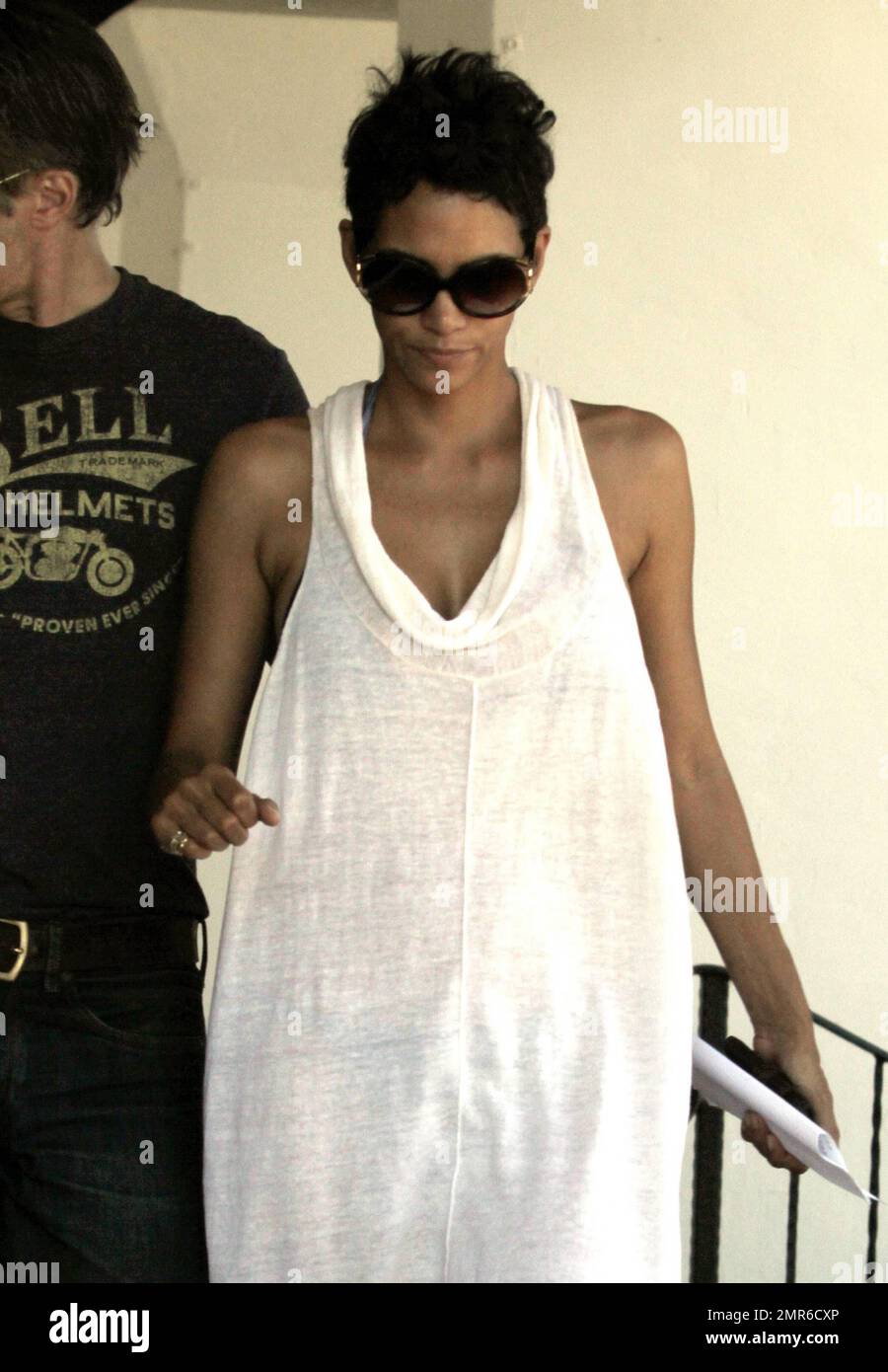 Halle Berry Bikini Banque De Photographies Et Dimages à Haute Résolution Alamy