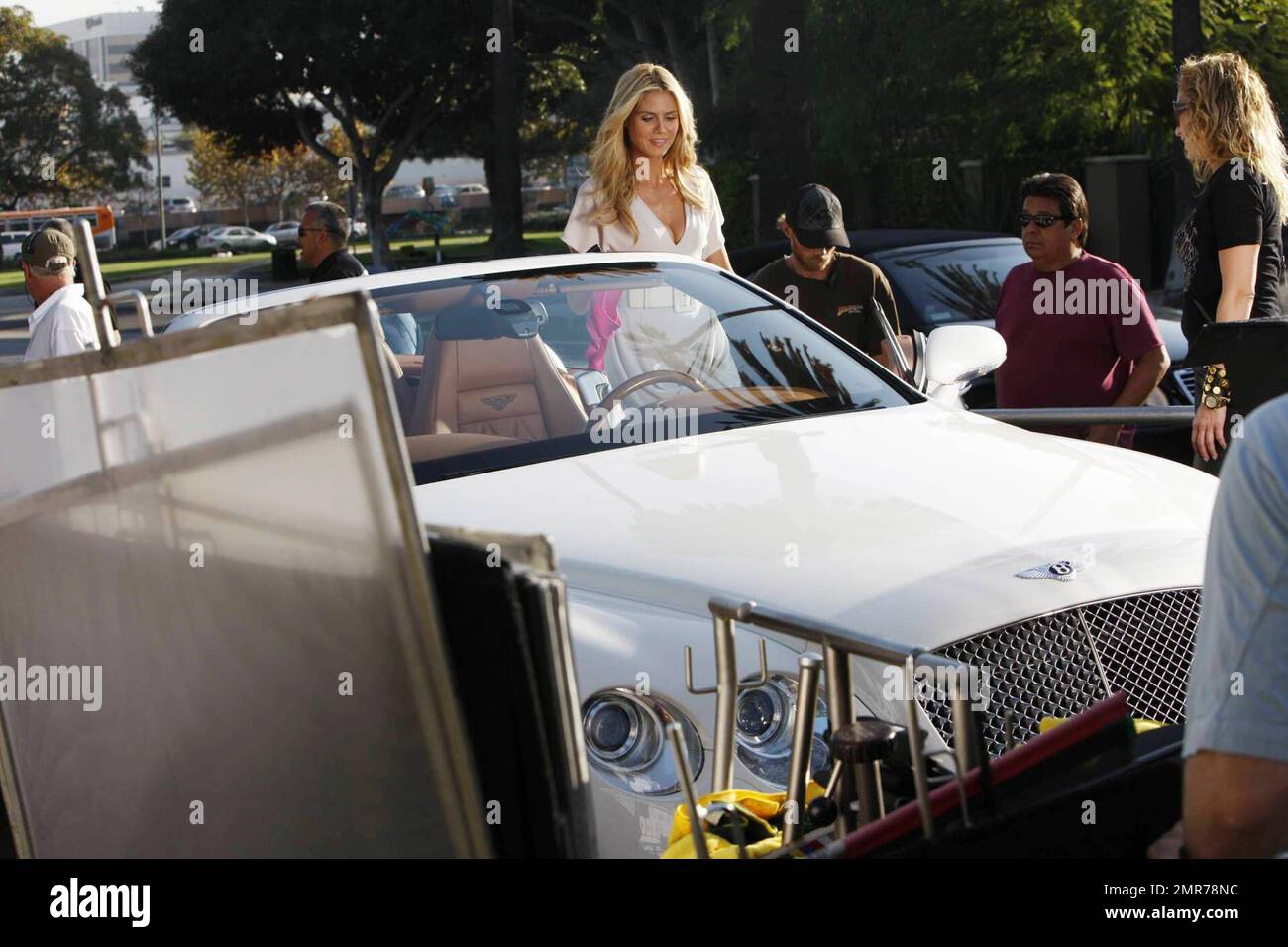 Le mannequin Heidi Klum filme une publicité pour Garnier à Beverly ...