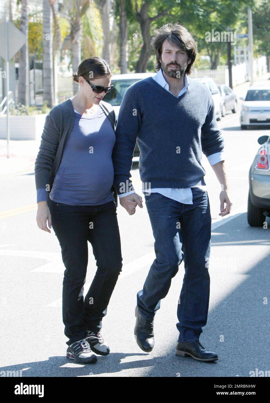 Jennifer Garner avec une bosse de bébé en pleine croissance et le mari ...