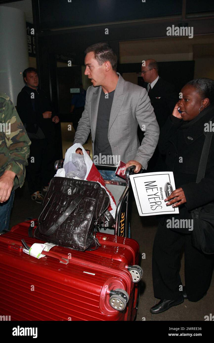 L'acteur Tudors Jonathan Rhys Meyers et sa petite amie Reena Hammer ...