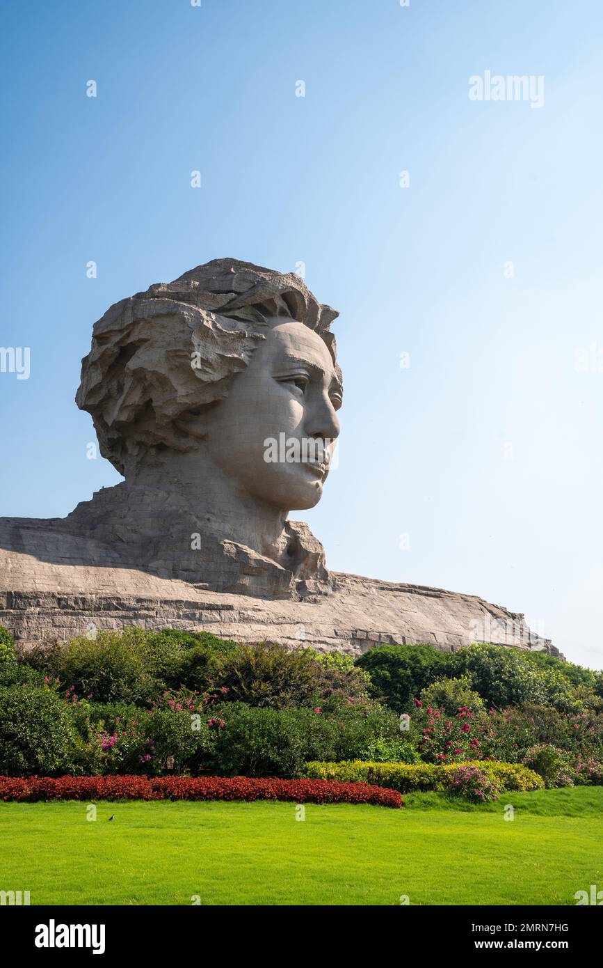 Mao zedong jeunesse art sculpture Banque de photographies et d’images à ...