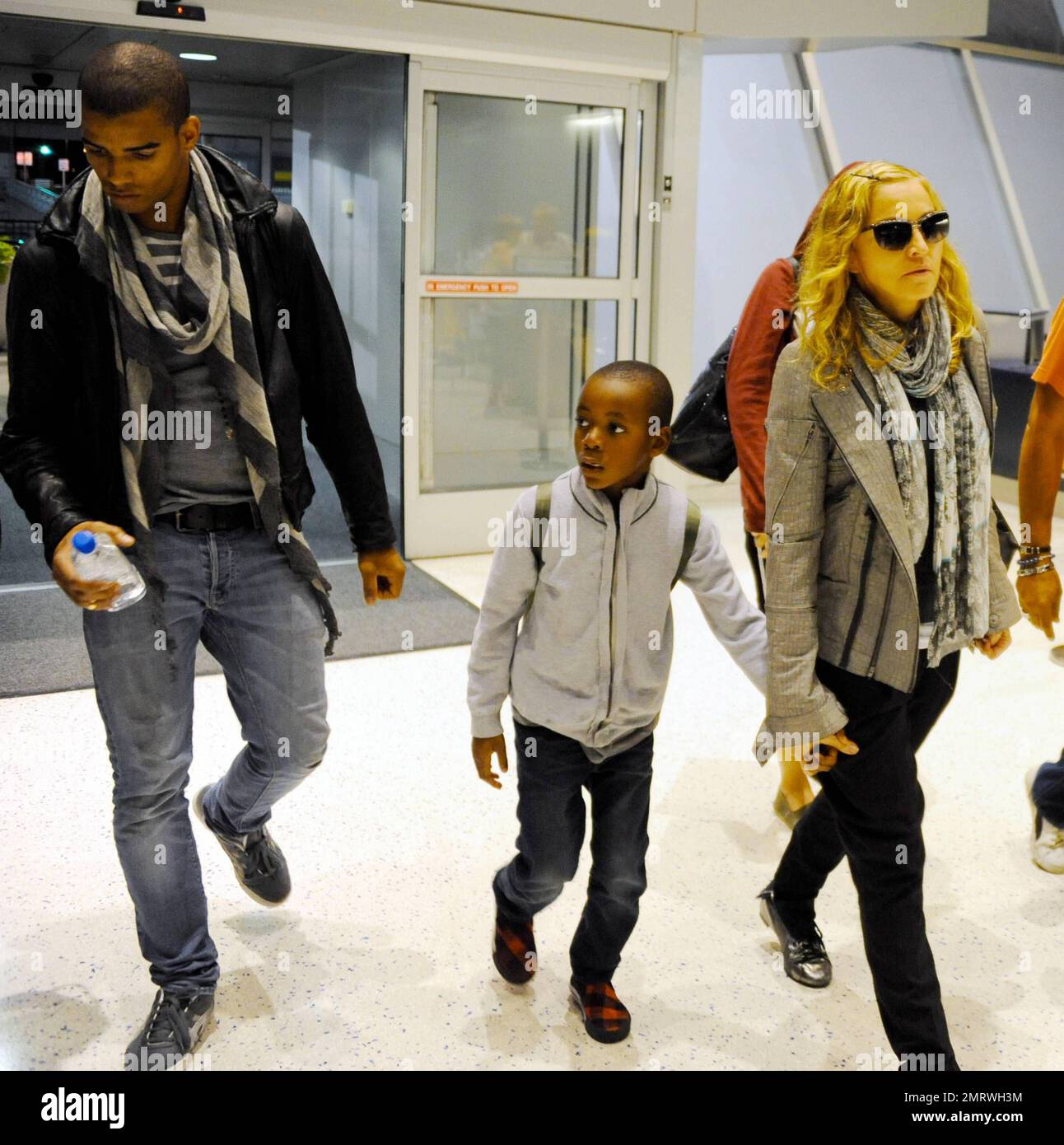 EXCLUSIF !! Madonna, son nouveau petit ami Brahim Zaibat et ses enfants ...