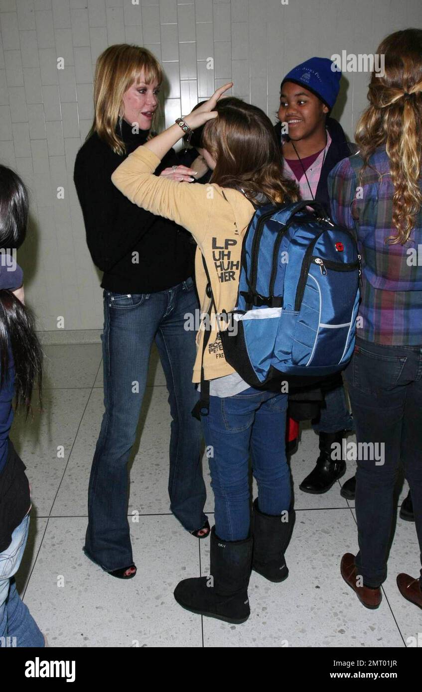 Melanie Griffith, qui a l'air fabuleux comme d'habitude, arrive à l ...