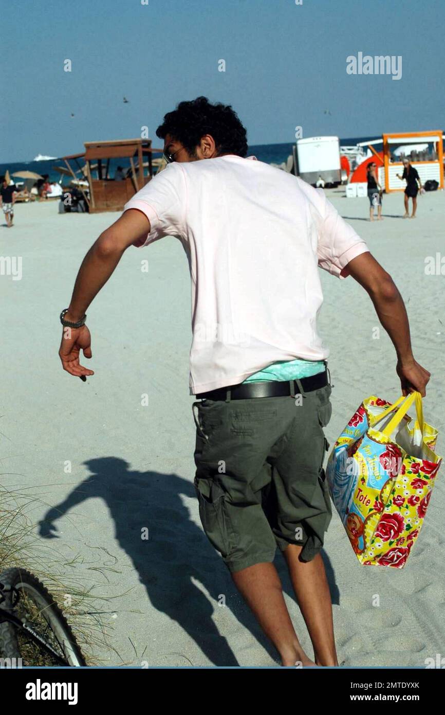 Exclusif !! L'humoriste français Ramzy Badia et la petite amie Anne ...