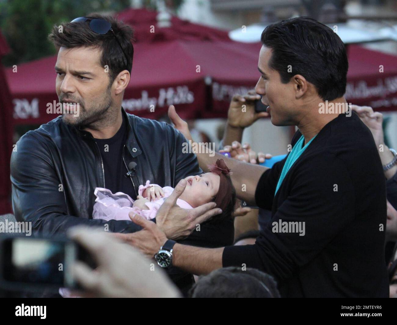 Ricky Martin, chanteur primé Grammy et Latin Grammy, se joint à Mario ...