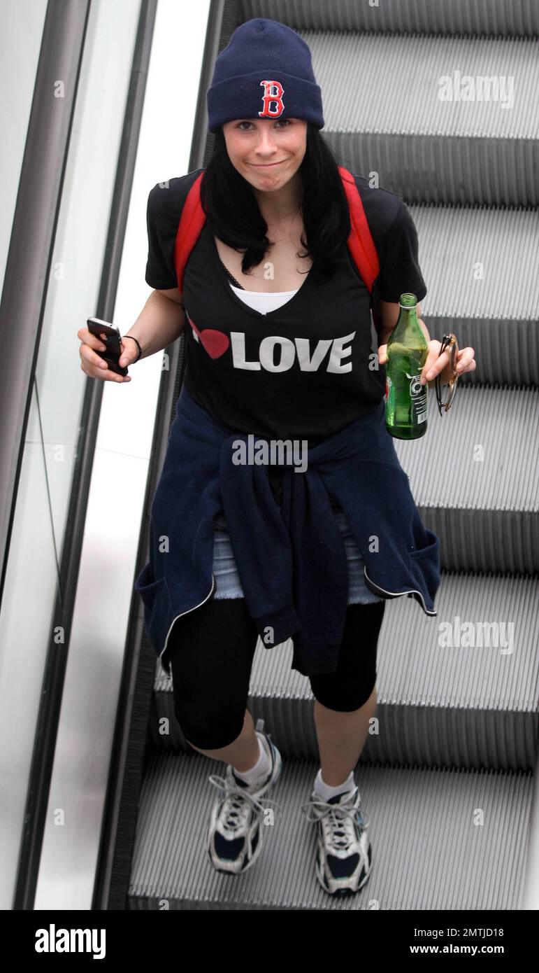 EXCLUSIF !! Le comédien Sarah Silverman porte un t-shirt « I Heart Love ...