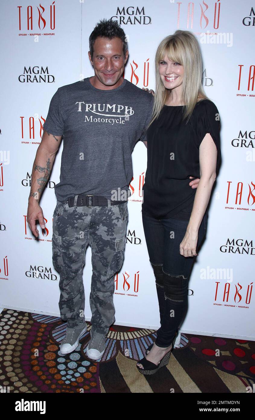 Kathryn morris and johnny messner Banque de photographies et d’images à ...