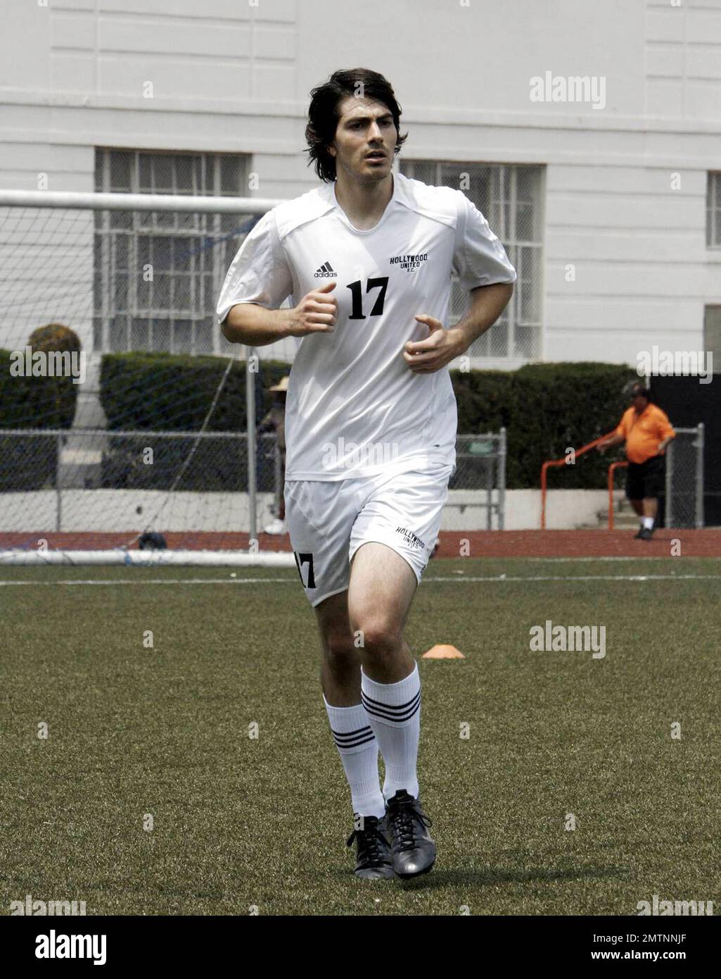 La star Superman Brandon Rath assiste au Soccer for Survivors, un ...