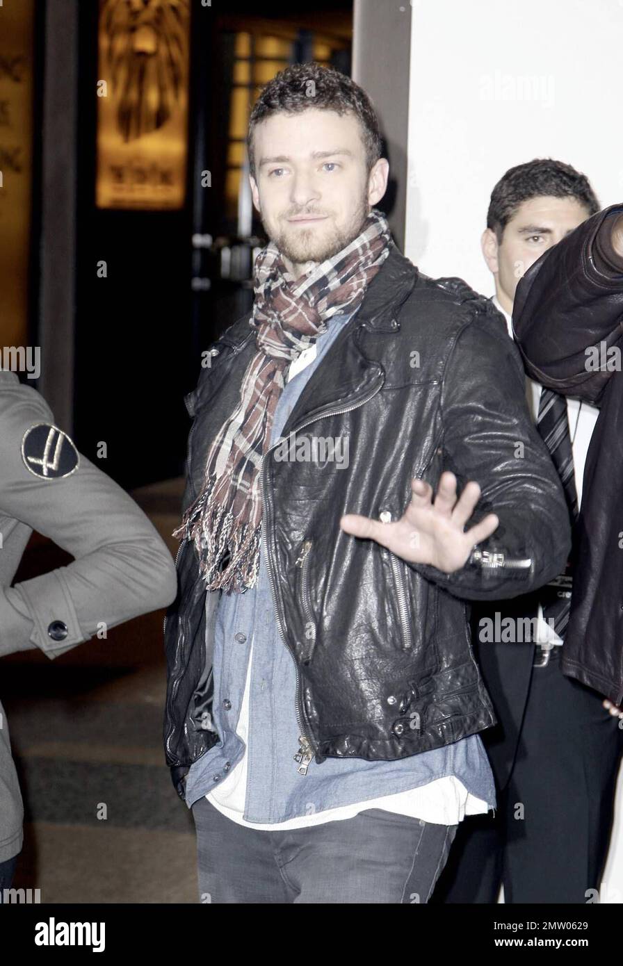 Le chanteur Justin Timberlake assiste à la finale 'TRL' de MTV. 'TRL' a ...