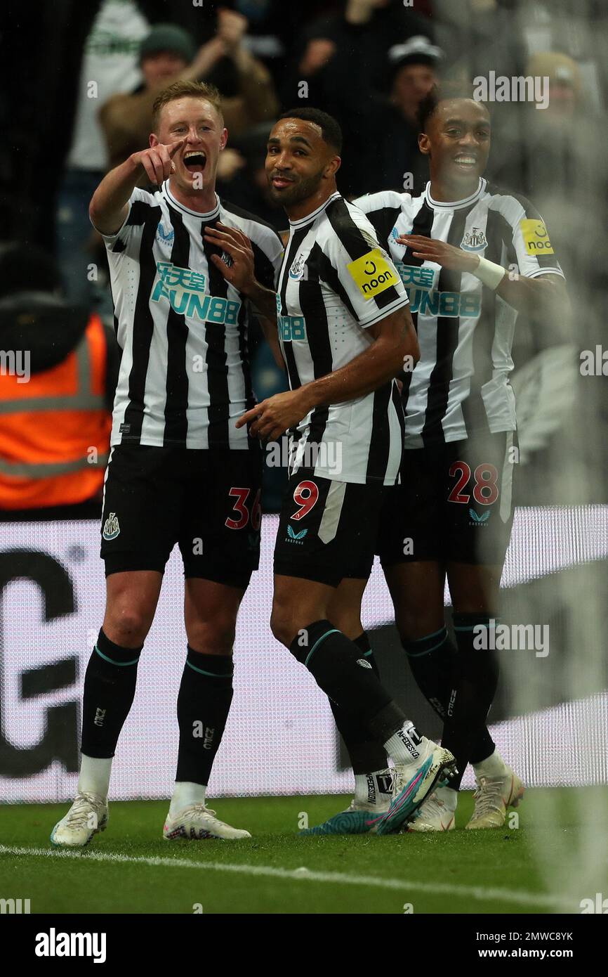 Sean Longstaff de Newcastle United fête avec Callum Wilson et Joe ...