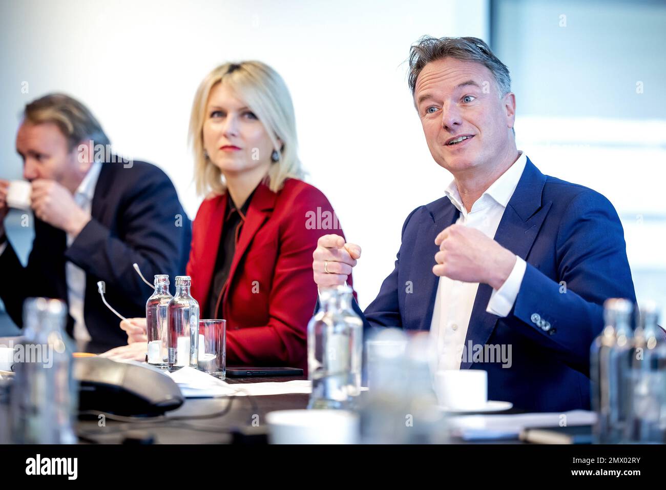 AMSTERDAM - Ljiljana Cortan, Chief Risk Officer, et Steven van Rijswijk ...