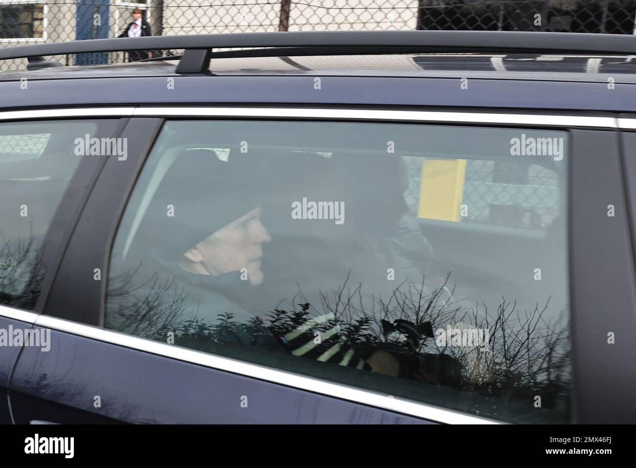 (De gauche à droite) le père de Natalie McNally Noel, la mère Bernie et ...