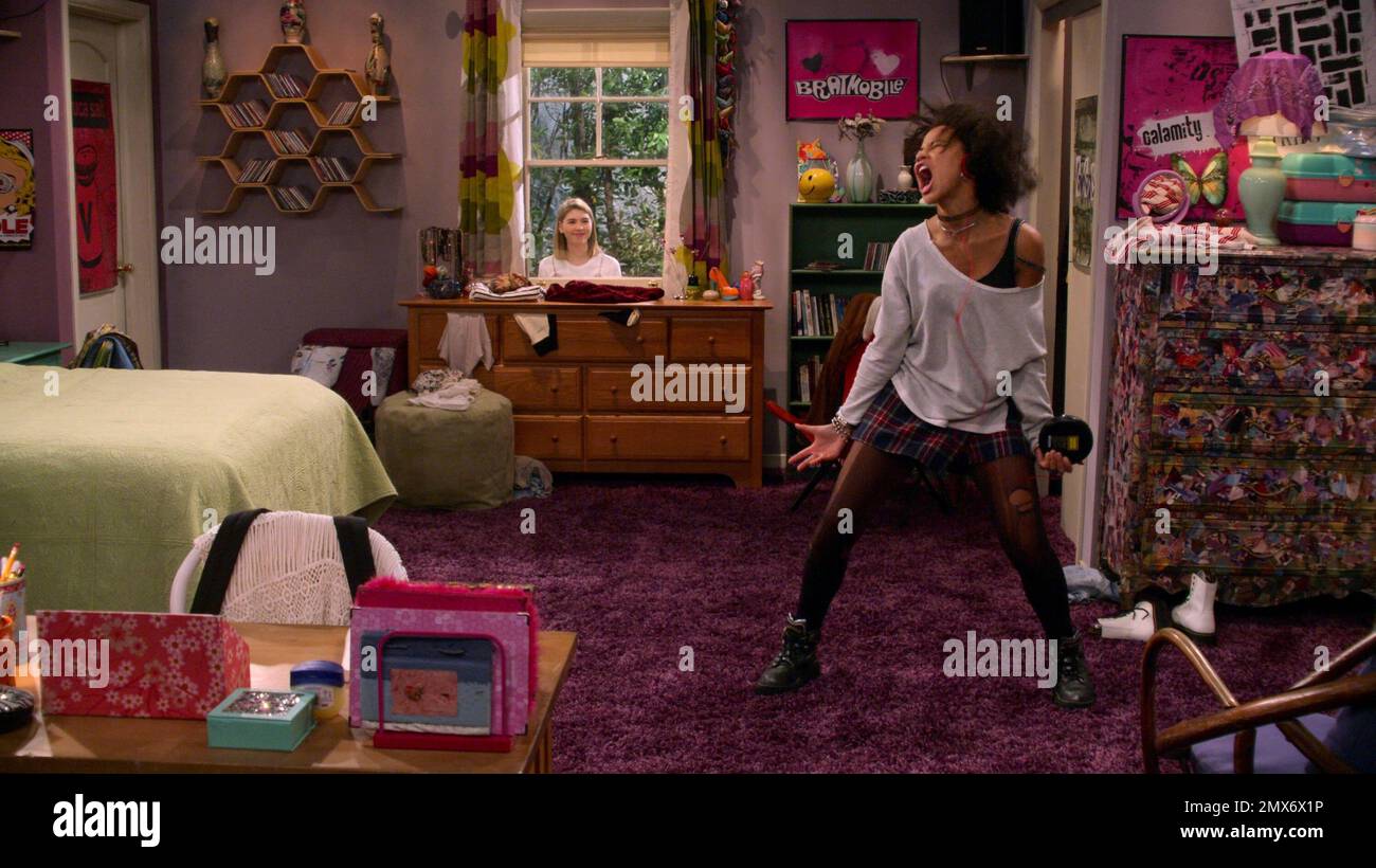 QUE '90s SHOW, (ou QUE 90s SHOW), de gauche: Callie Haverda, Ashley ...