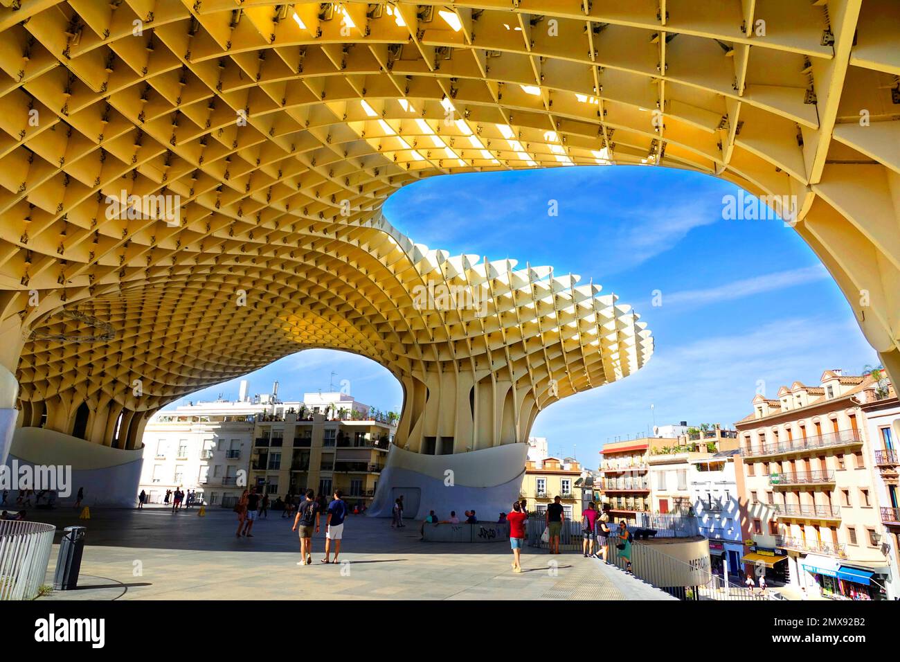 The metropol parasol walkway Banque de photographies et d’images à ...
