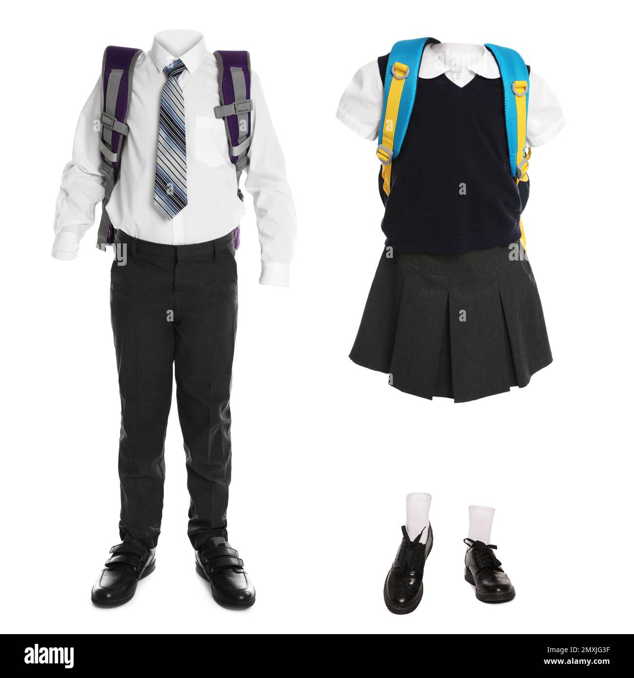 Porter des uniformes scolaires Banque d'images détourées - Alamy