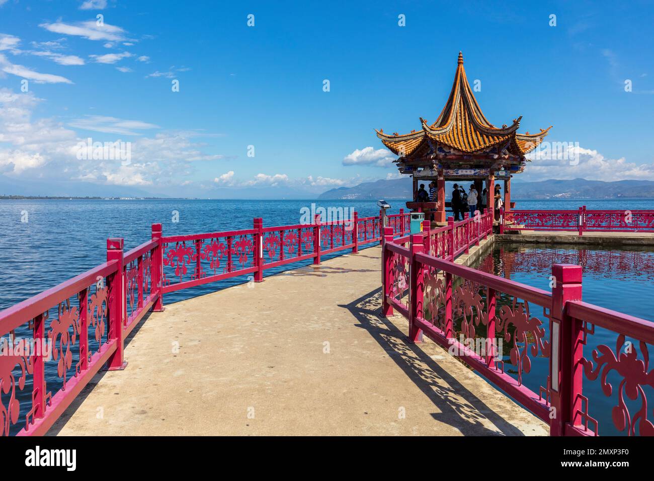 Erhai lake Banque de photographies et d’images à haute résolution - Alamy