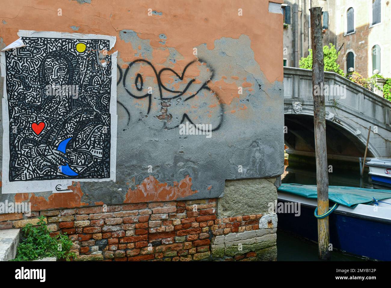 Art de la rue inspiré par le portrait de Léonard de Vinci de Mona Lisa ...