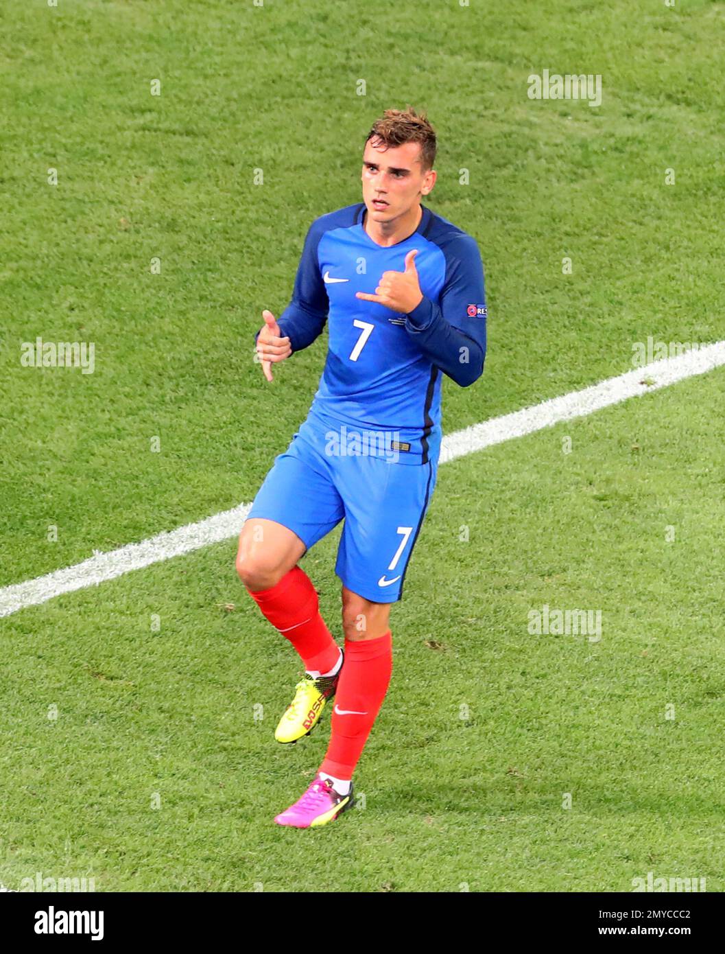 France's Antoine Griezmann, celebrates scoring his side's opening goal ...