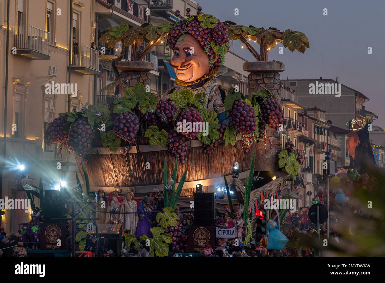 Viareggio, Italie. 4th févr. 2023. La catégorie Carneval Divino 1st de ...