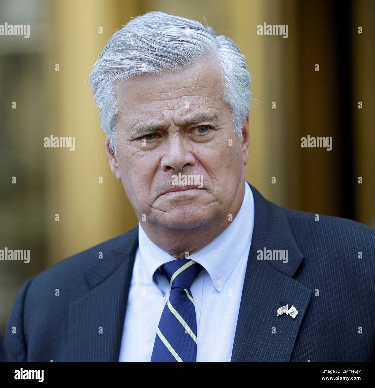Former Senate majority leader Dean Skelos leaves court in New York ...