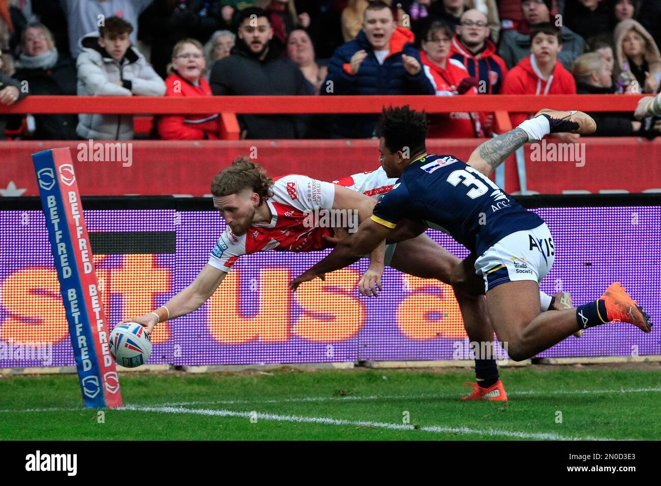 Ethan Ryan #2 de Hull KR va plus pour un essai et fait le score 22-4 ...