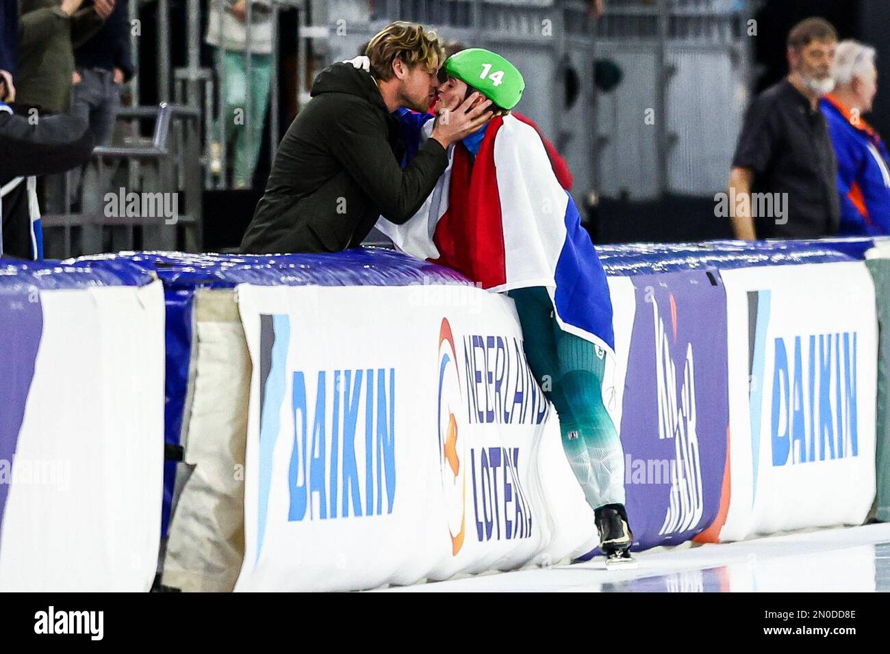 HERENVEEN - Dirkjan Mak, Irene Schouten remporte le départ de masse au cours du troisième jour ...