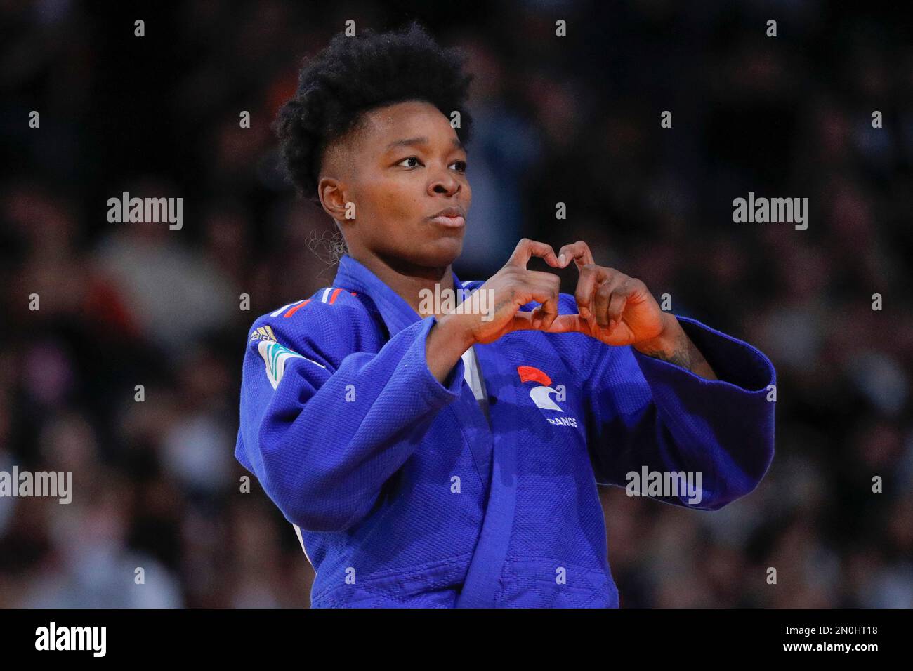 Audrey Tcheumeo (FRA) a remporté la médaille d'or contre Chloe Buttieg ...