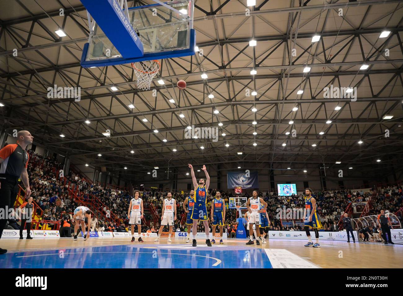 Naples, Italie. 05th févr. 2023. Riccardo Rossato (18) Panier Scafati ...