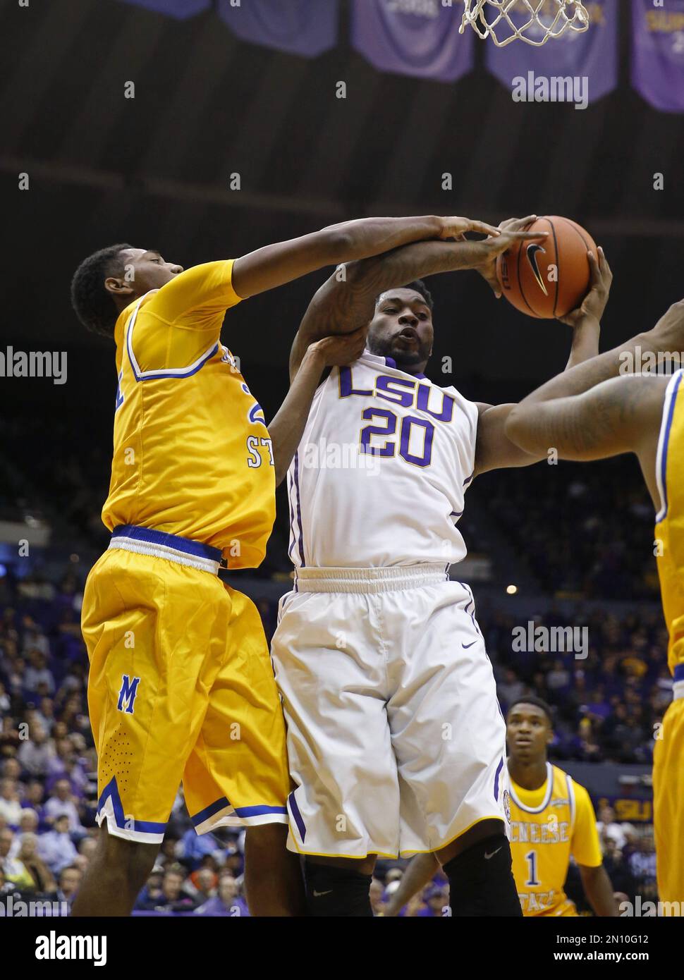 LSU forward Brian Bridgewater (20) battles under the basket with ...