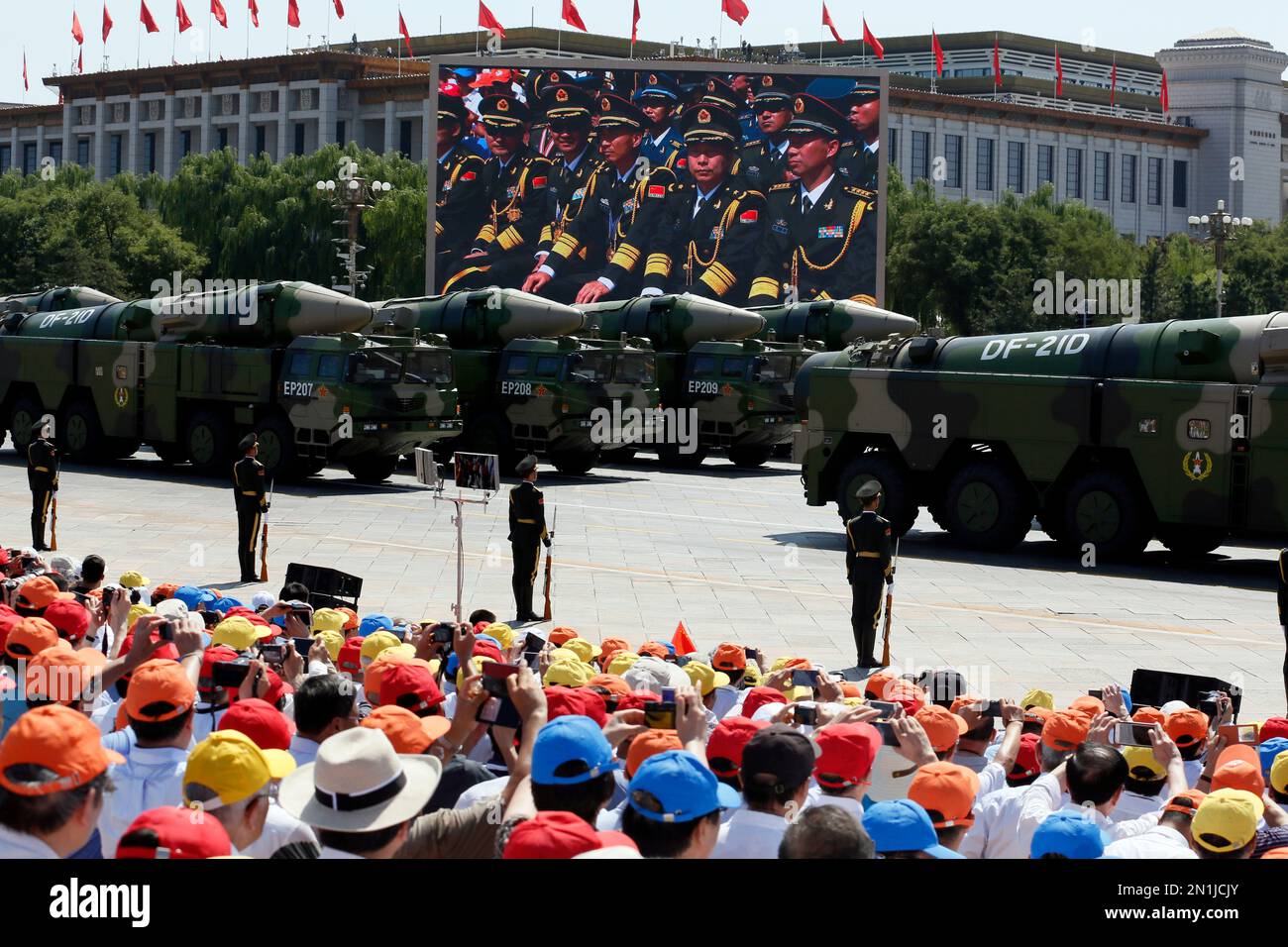 Military vehicles carrying DF-21D anti-ship ballistic missiles ...