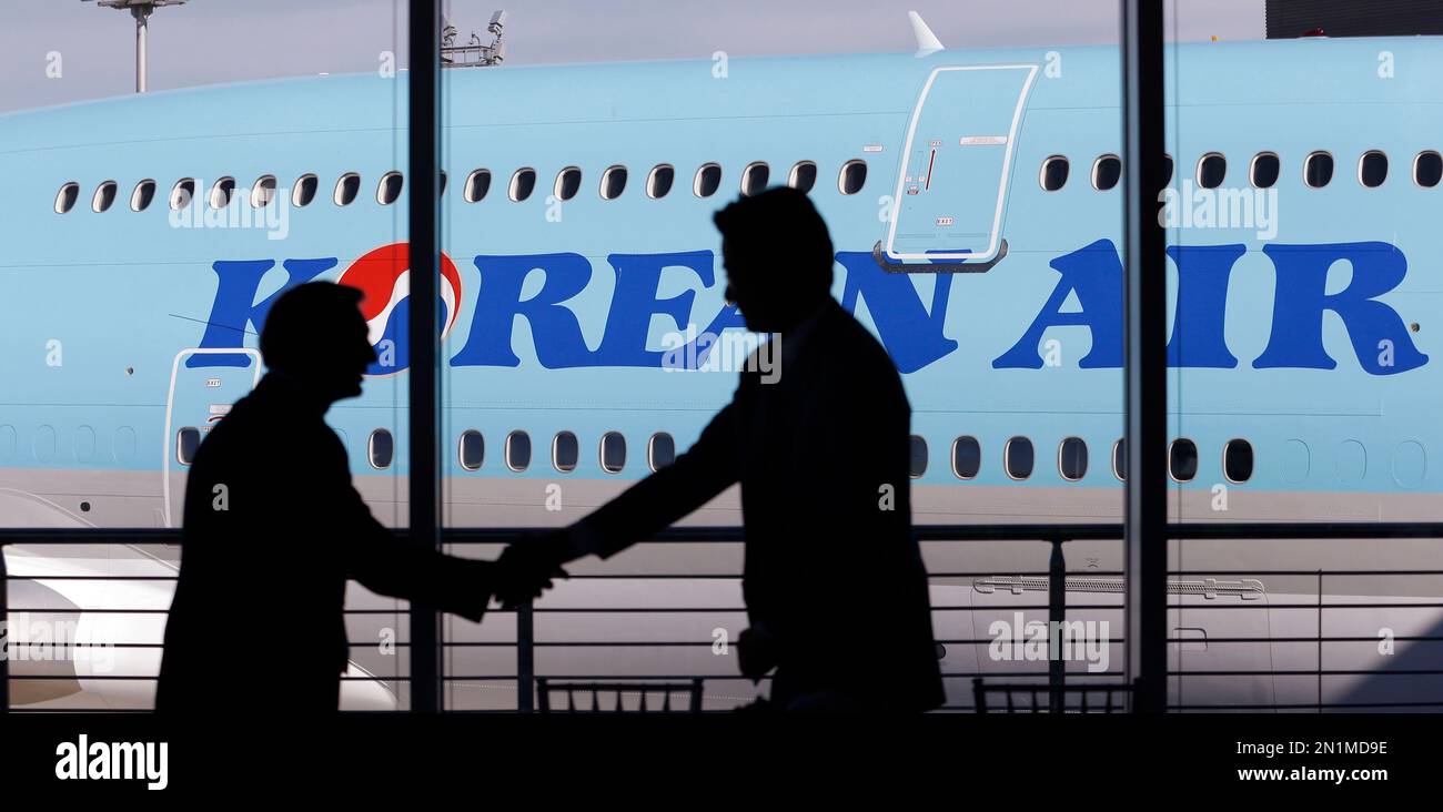 Ray Conner, left, Boeing president and CEO of commercial airlines ...