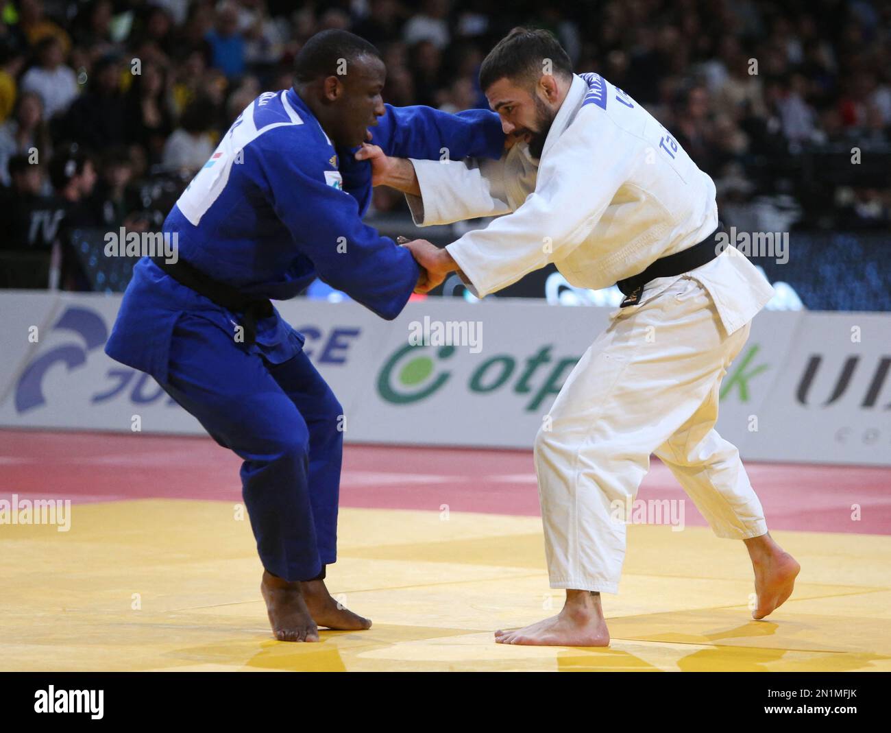Alpha Oumar Diallo de France et Nugzari Tattalashvili des Émirats Arabes Unis pendant le Grand ...