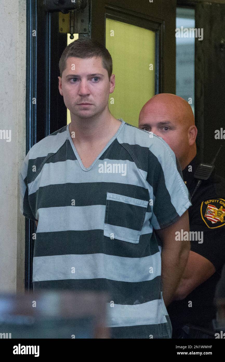 Former University of Cincinnati police officer Ray Tensing appears at ...