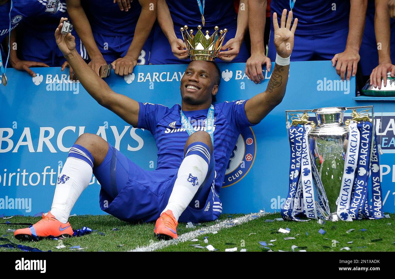 FILE - In this Sunday, May 24, 2015 file photo, the crown of the trophy ...