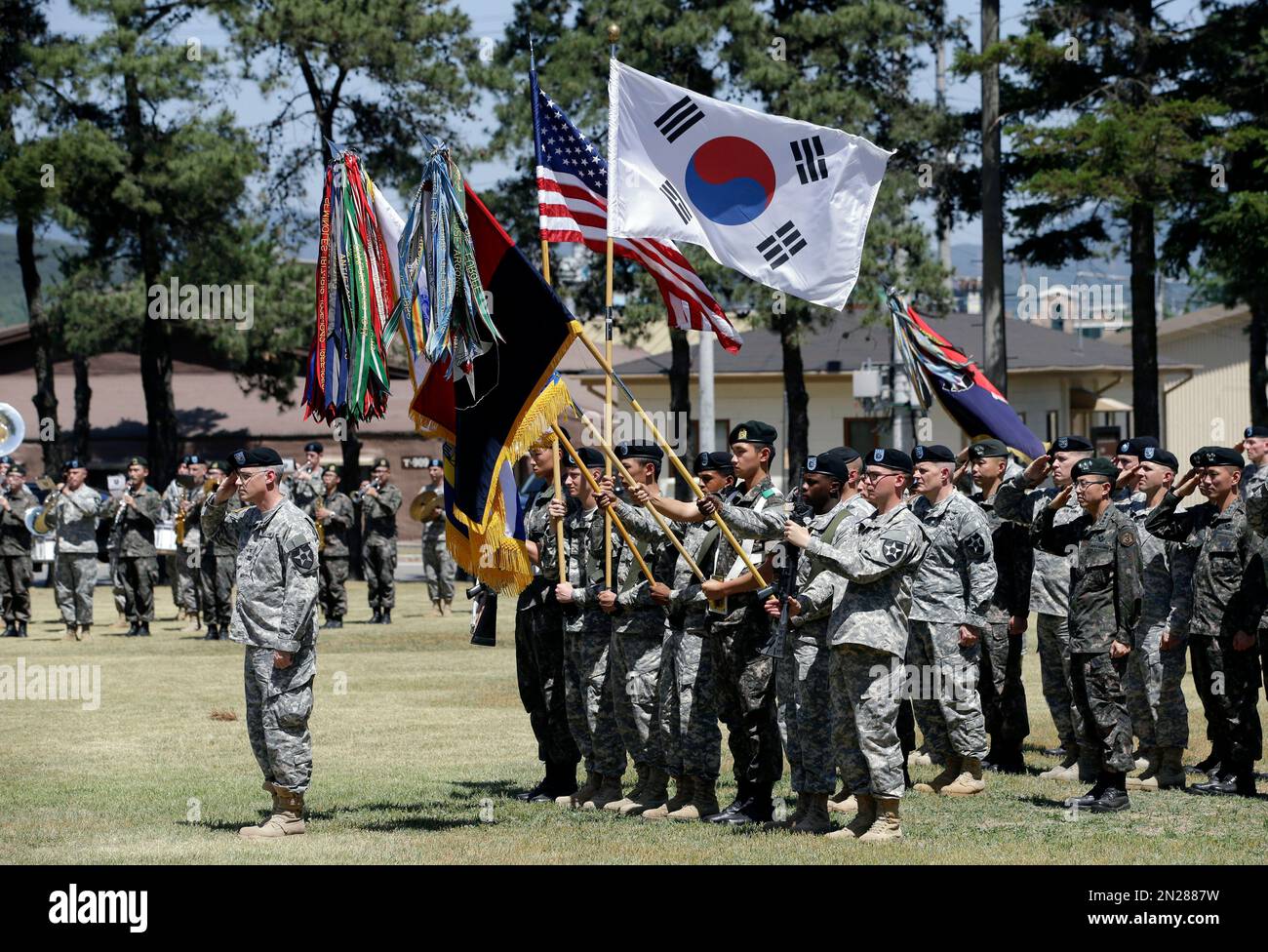 Soldiers from the U.S. Army's 2nd Infantry Division and South Korean ...