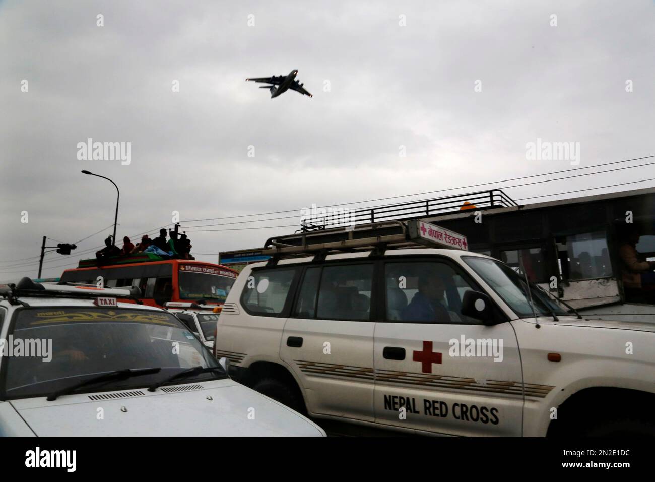 Buses loaded with Nepalese people leave for their hometown from ...