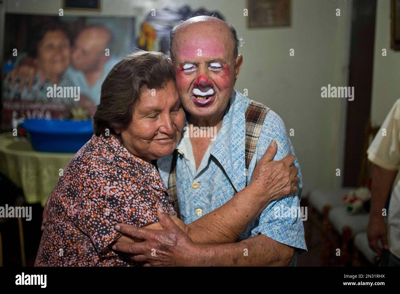 In this Feb. 7, 2015 photo, veteran clown Ricardo Farfan, popularly ...