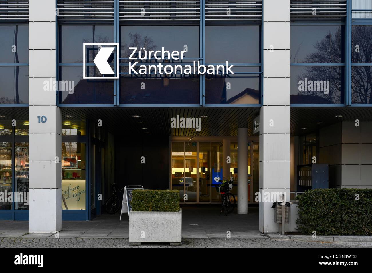 Banque zurich Banque de photographies et d’images à haute résolution ...