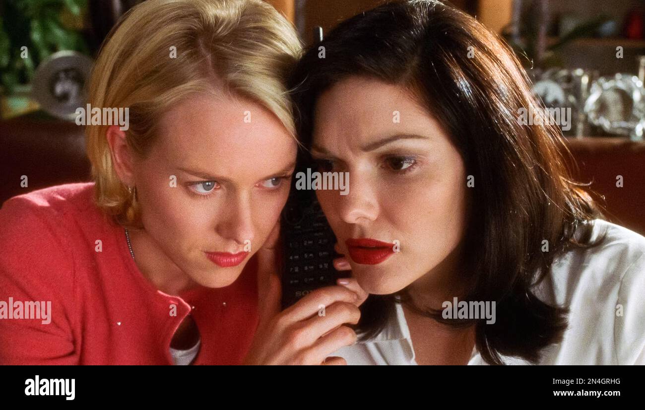 ÉTATS-UNIS. Naomi Watts et Laura Harring dans une scène du film (C ...