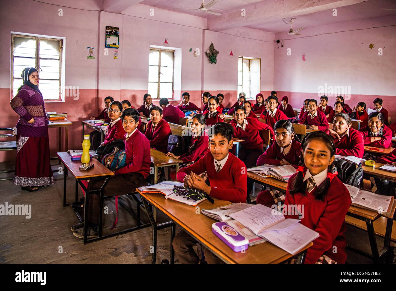 Salle de classe inde Banque de photographies et d’images à haute ...