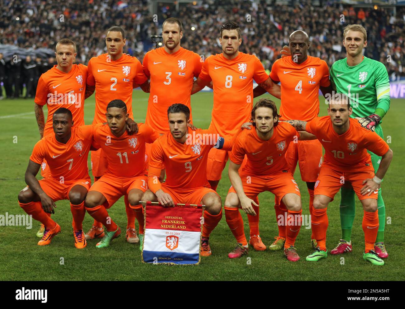 Netherlands team players pose before the friendly soccer match between ...