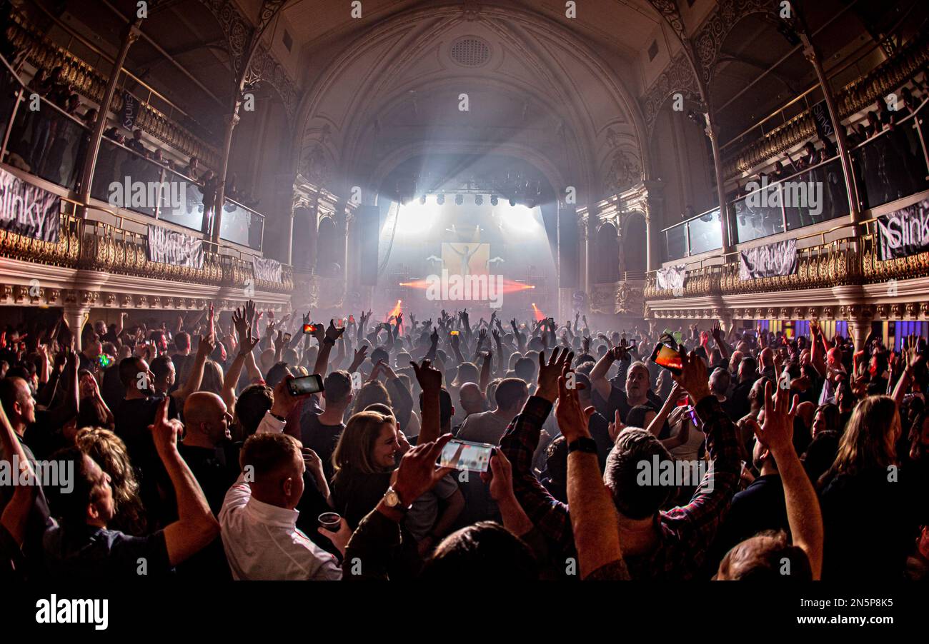 Les célébrations de l'anniversaire de Slinky en 25th avec Paul van Dyk ...