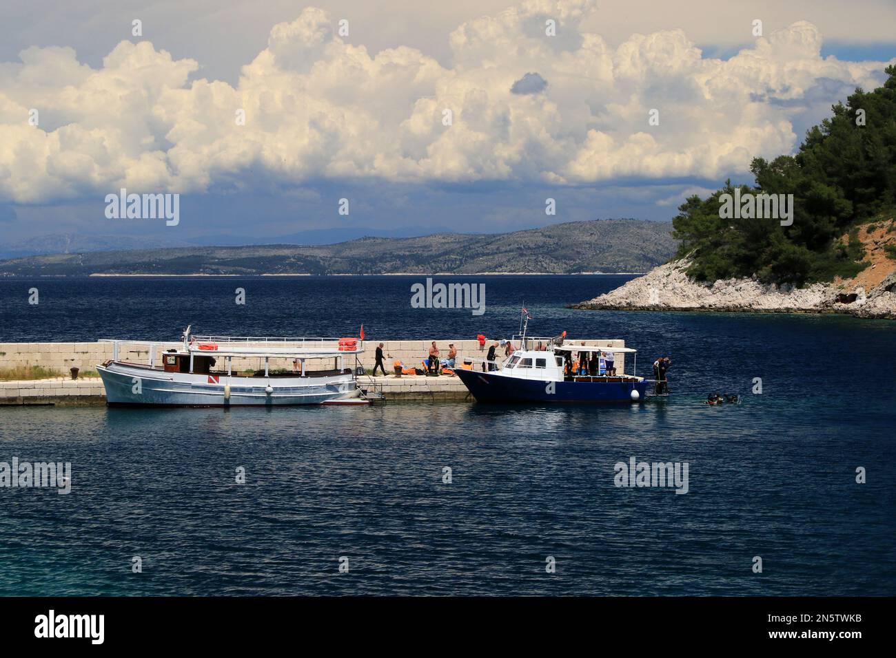 Plage de hvar stiniva Banque de photographies et d’images à haute ...