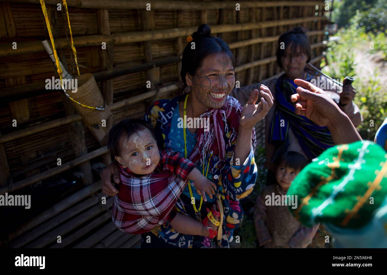 In this Dec. 18, 2013 photo, ethnic Chin women of Muun sub-tribe with ...