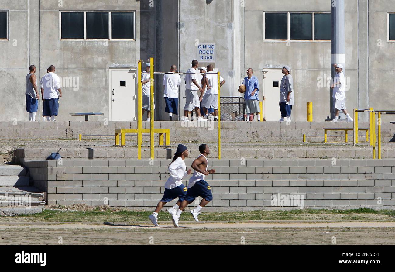 FILE -- In this Tuesday, Feb. 26, 2013 file photo, inmates work out in ...