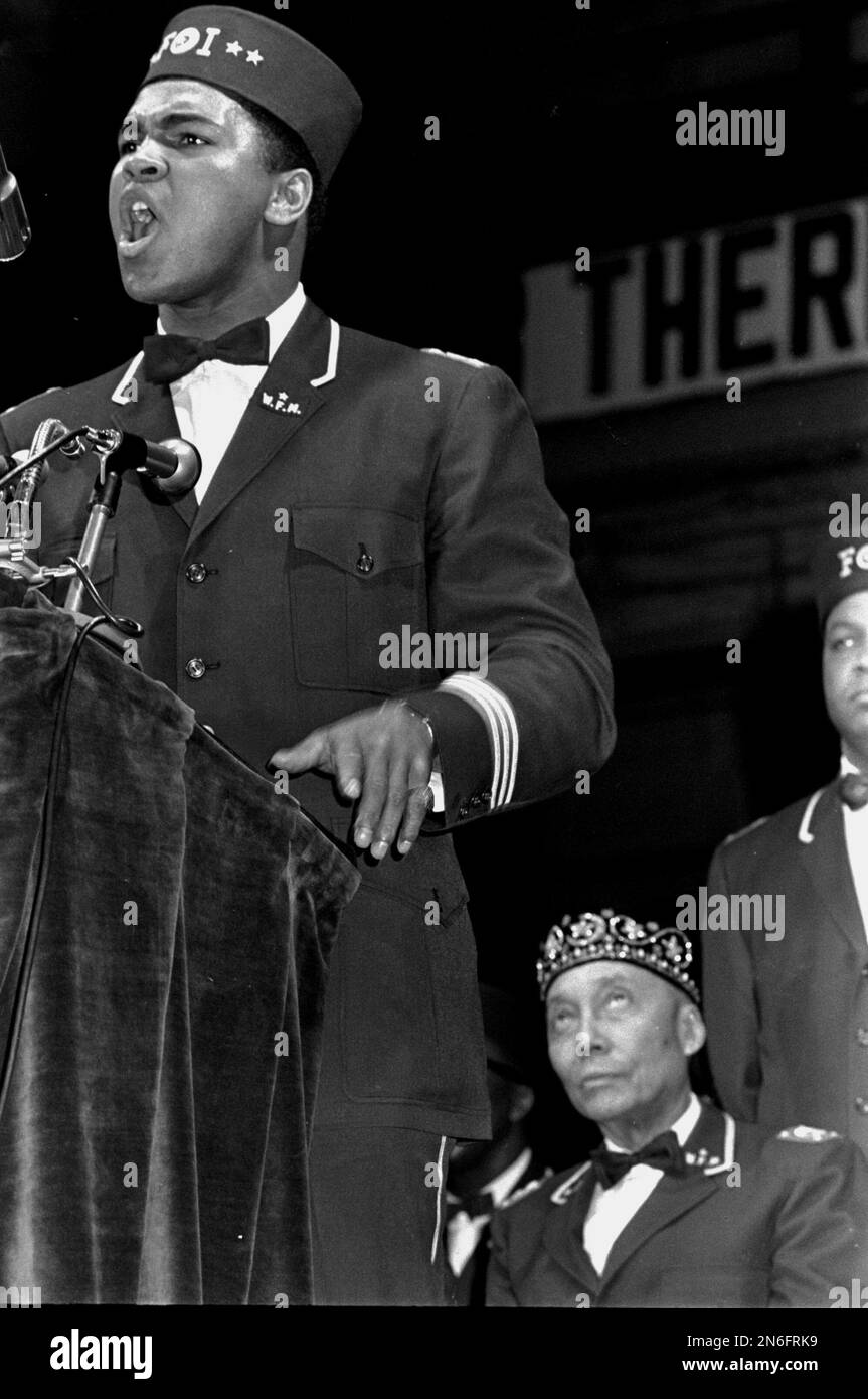 FILE - In this Feb. 25, 1968 file photo, former heavyweight boxing ...