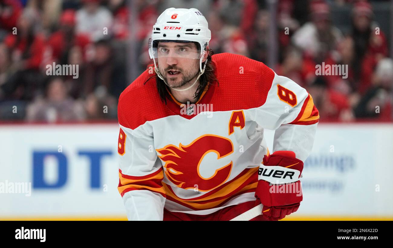 Calgary Flames defenseman Chris Tanev (8) plays against the Detroit Red ...