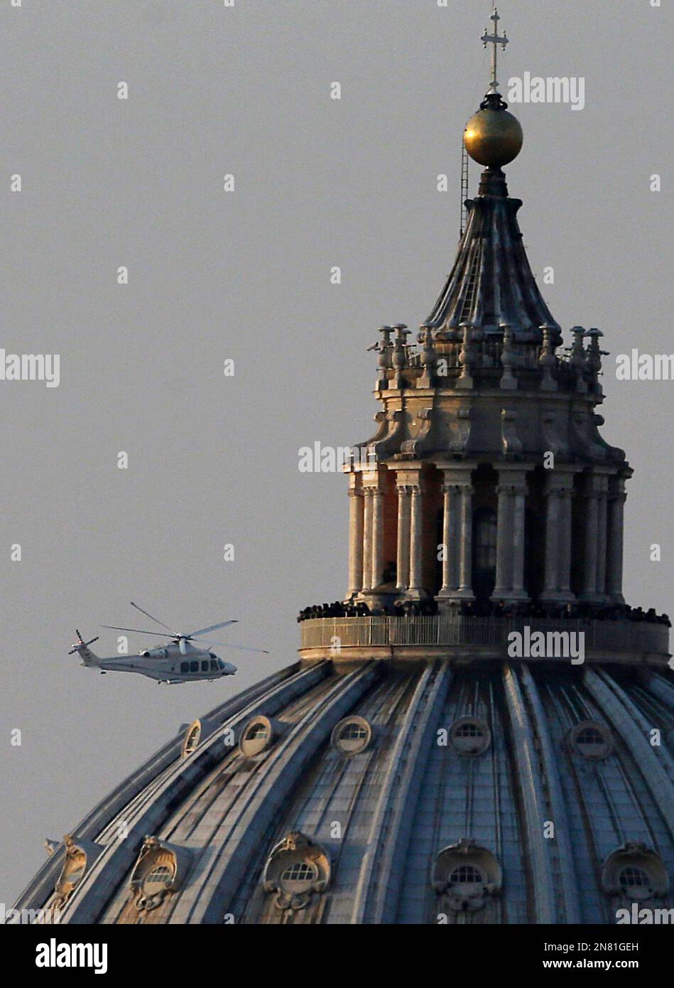 The helicopter taking Pope Benedict XVI to Castel Gandolfo leaves the ...