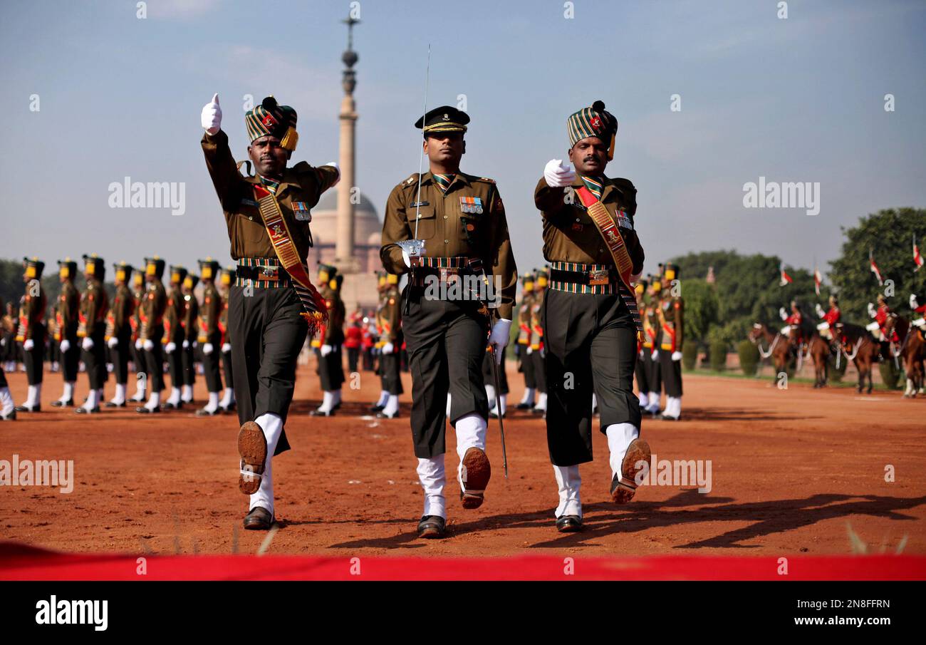 Indian infantry soldiers and the President's Body Guards in ceremonial ...