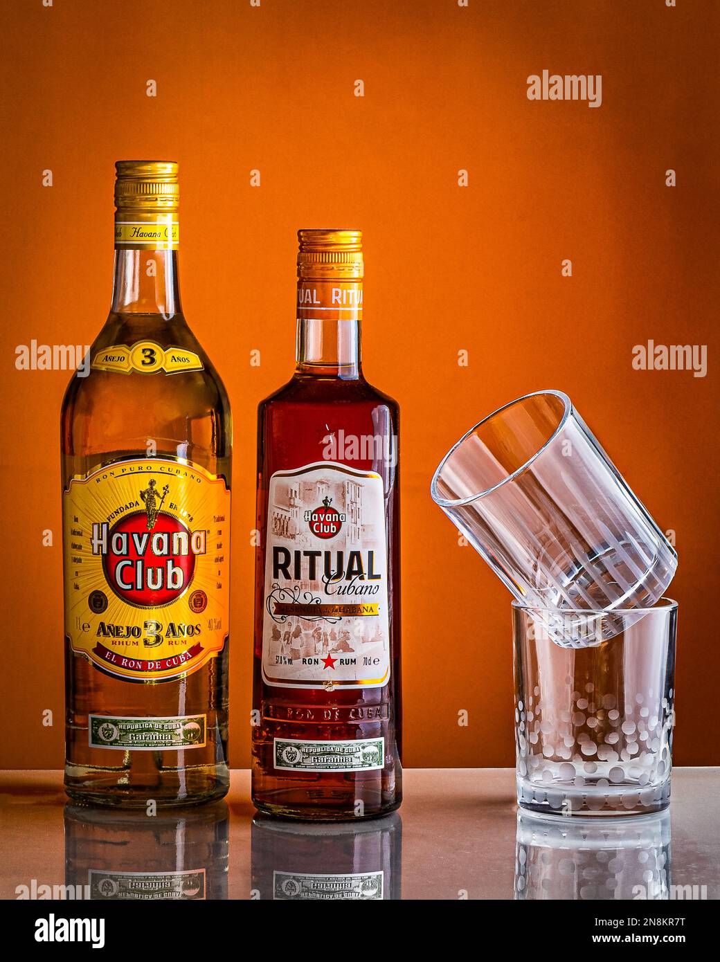Rhum cubain Banque de photographies et d’images à haute résolution - Alamy